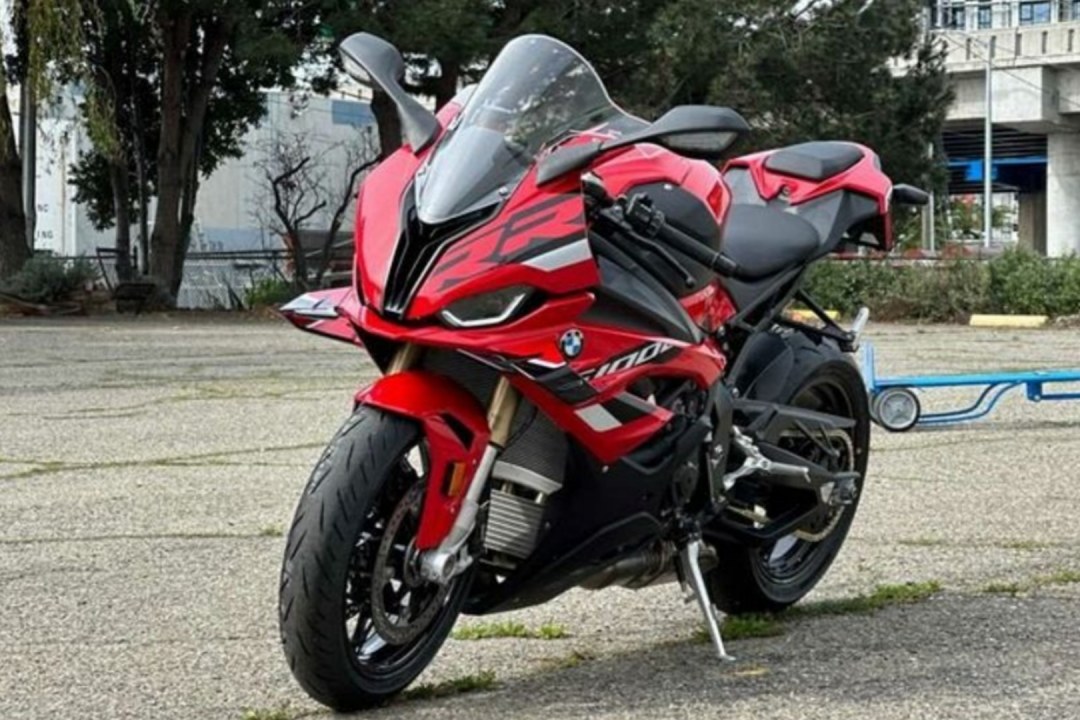 2024 BMW S 1000 RR Price & Specs , Pros & Cons