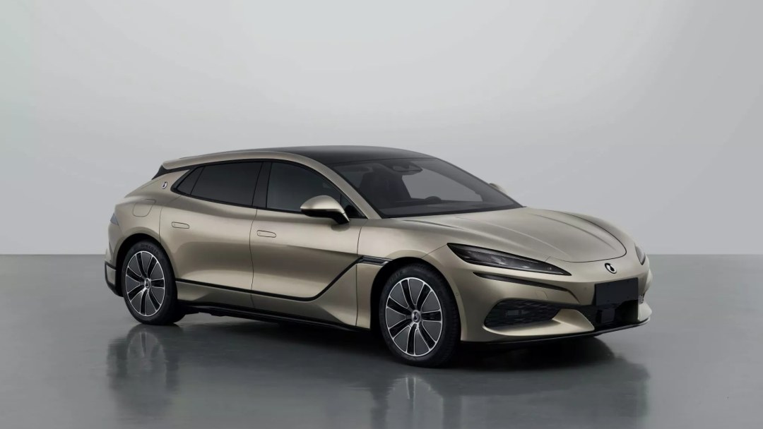 2026 BYD Denza Z9 GT Price & Specs , Pros & Cons