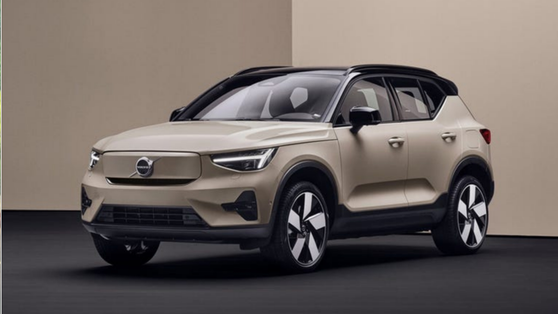 2026 Volvo EX40 Price & Specs , Pros & Cons