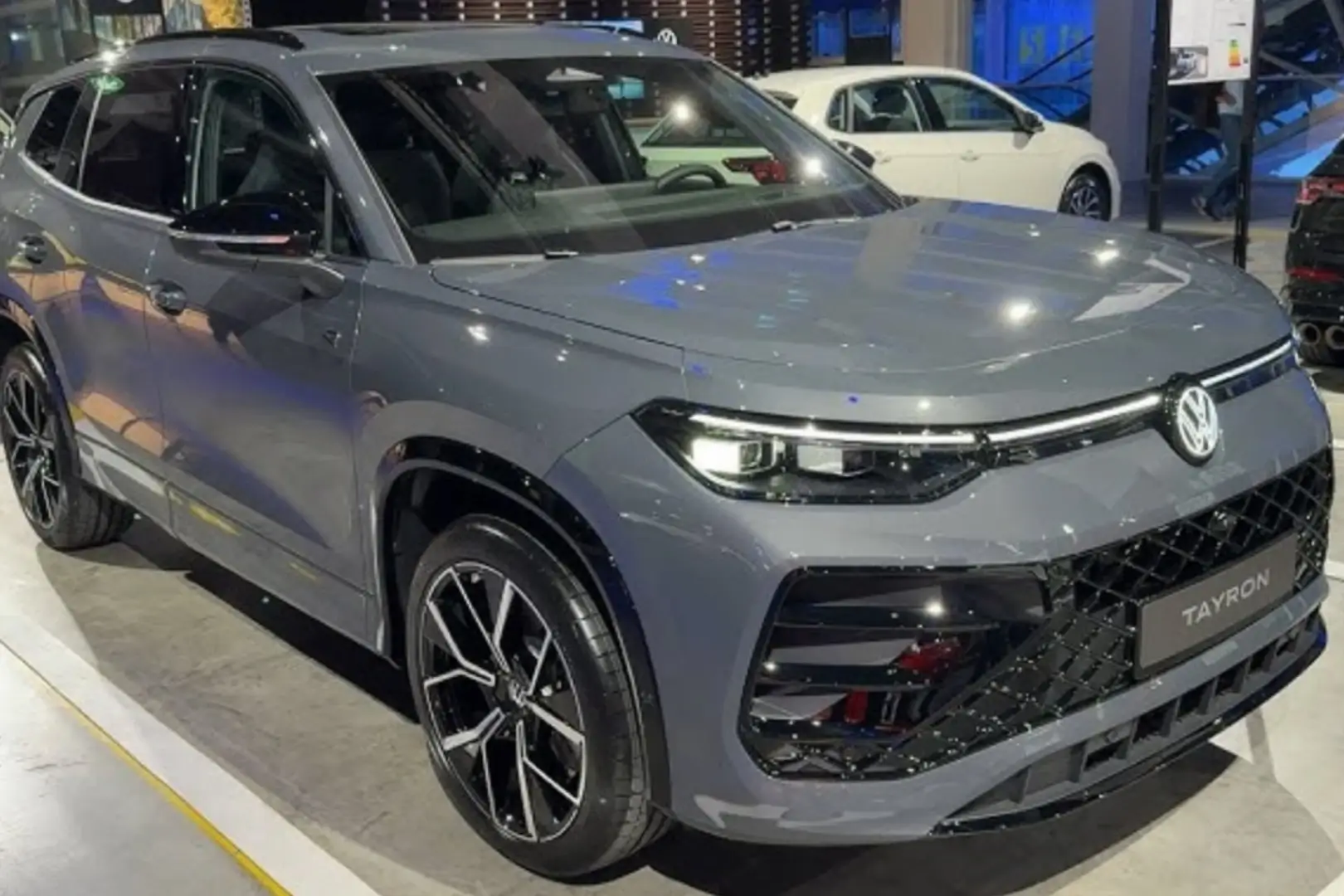 2026 Volkswagen Tayron Price & Specs , Pros & Cons